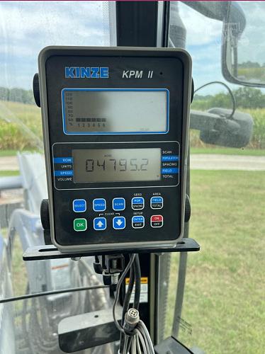 2001 Kinze 3000 Planter For Sale