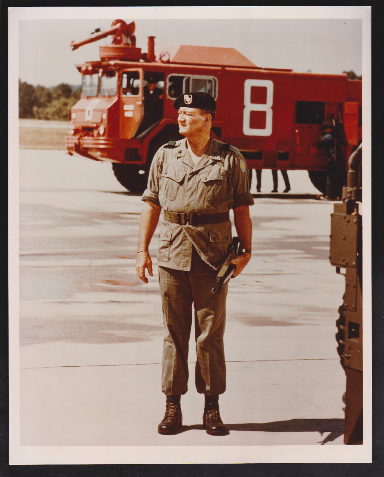 John Wayne The Green Berets Military Fire Truck Color Photo 8x10 For Sale
