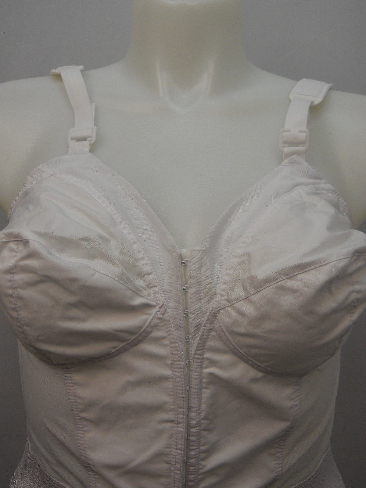 Women BRA 42B Longline Posture Full Coverage Solid White Front Closure ...